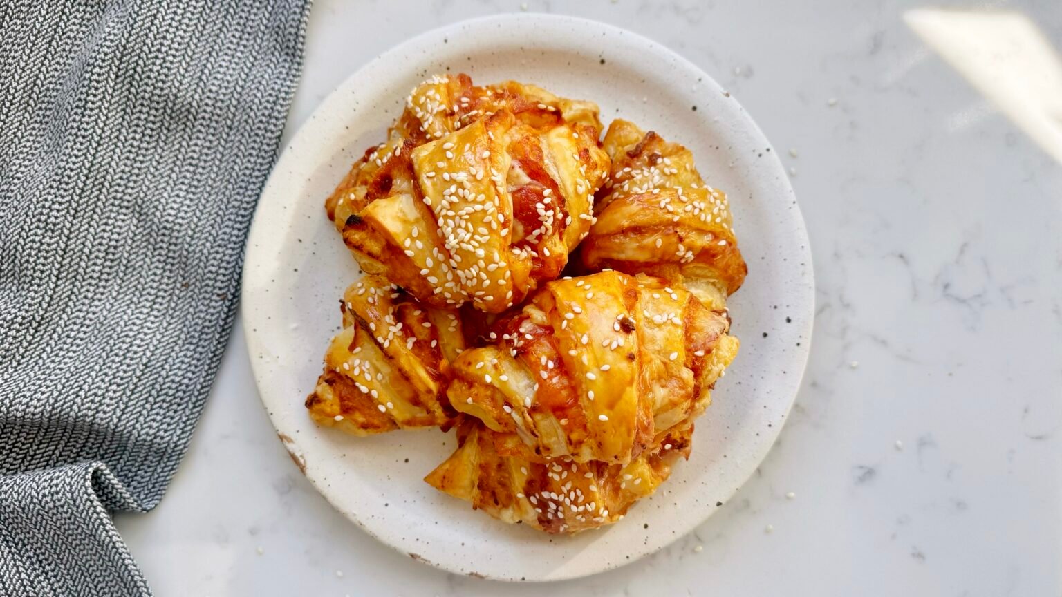 Pepperoni Pizza Croissants - Alexarciab Healthy Recipes